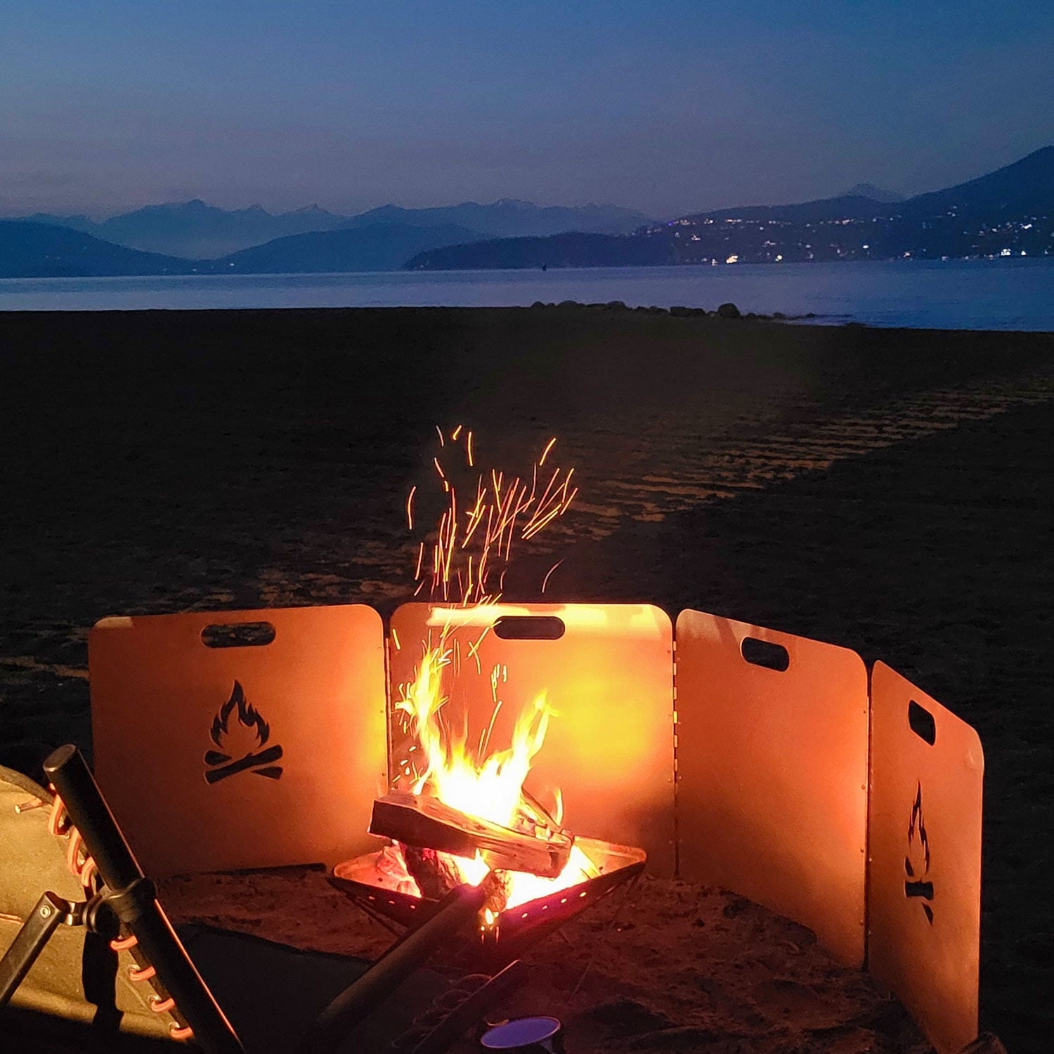 The Original Fire Reflector – Self Reliance Outfitters